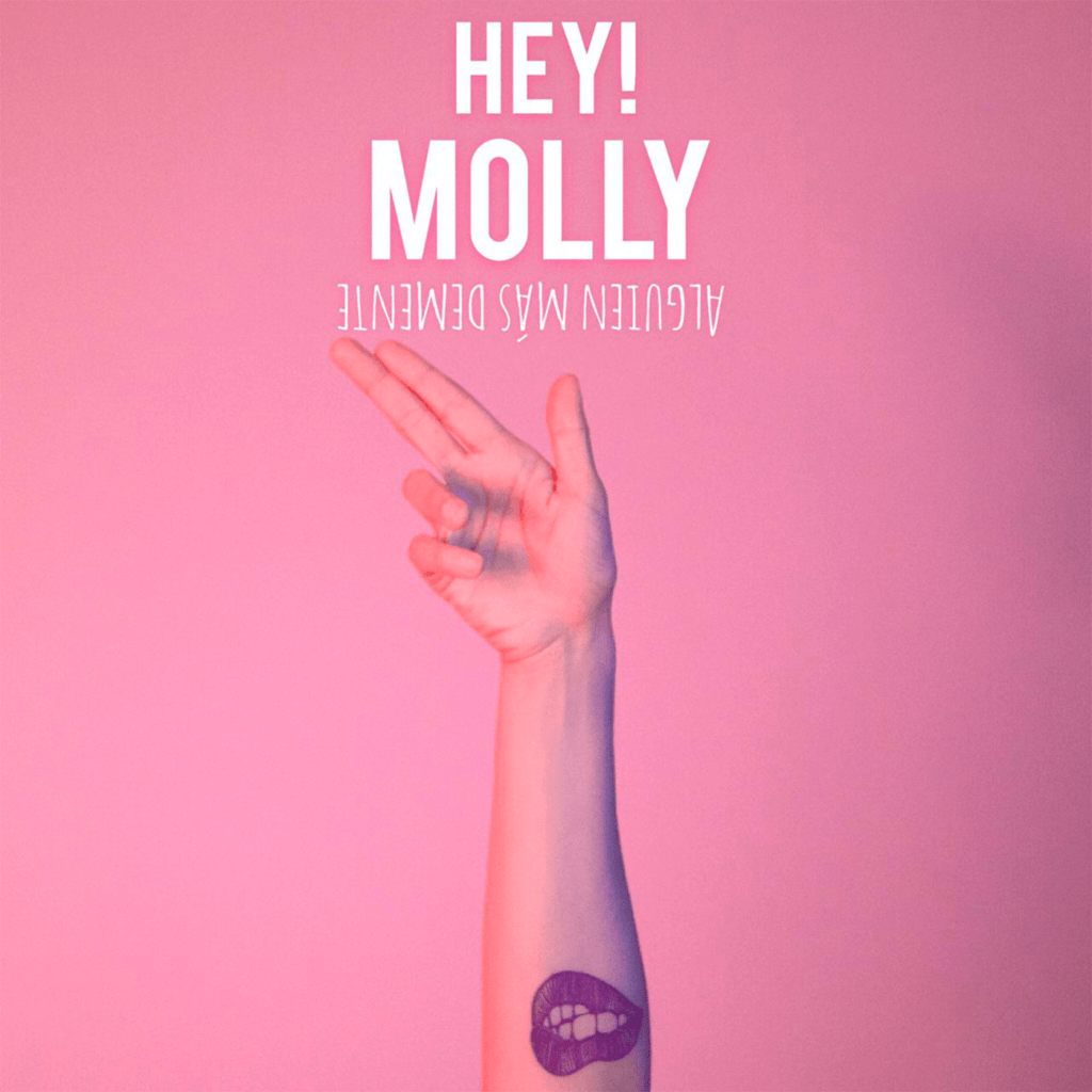 Hey! Molly: Grunge con perfume de mujer - No Son Horas